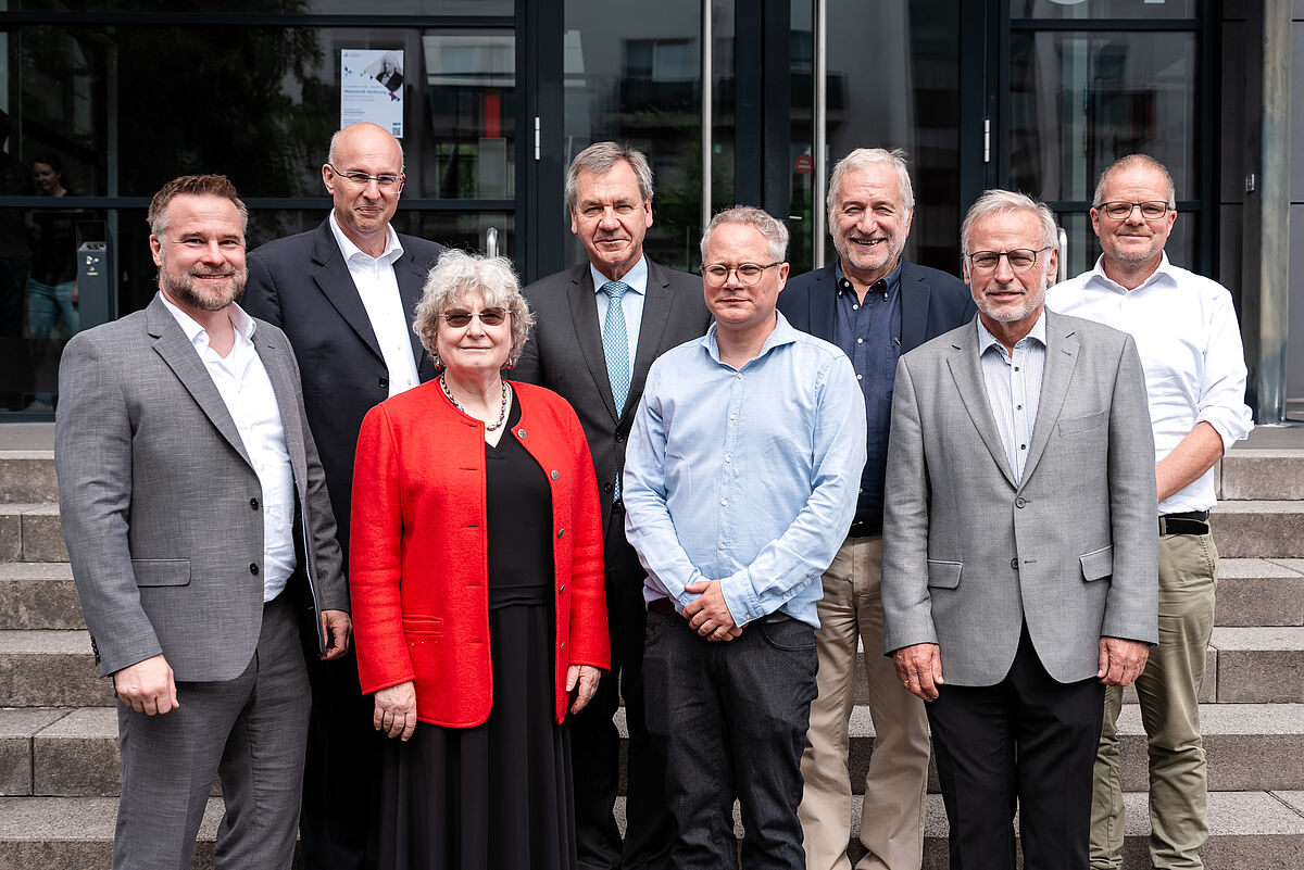 Mathematical help with image restoration: Weierstrass Lecture 2025 with ...